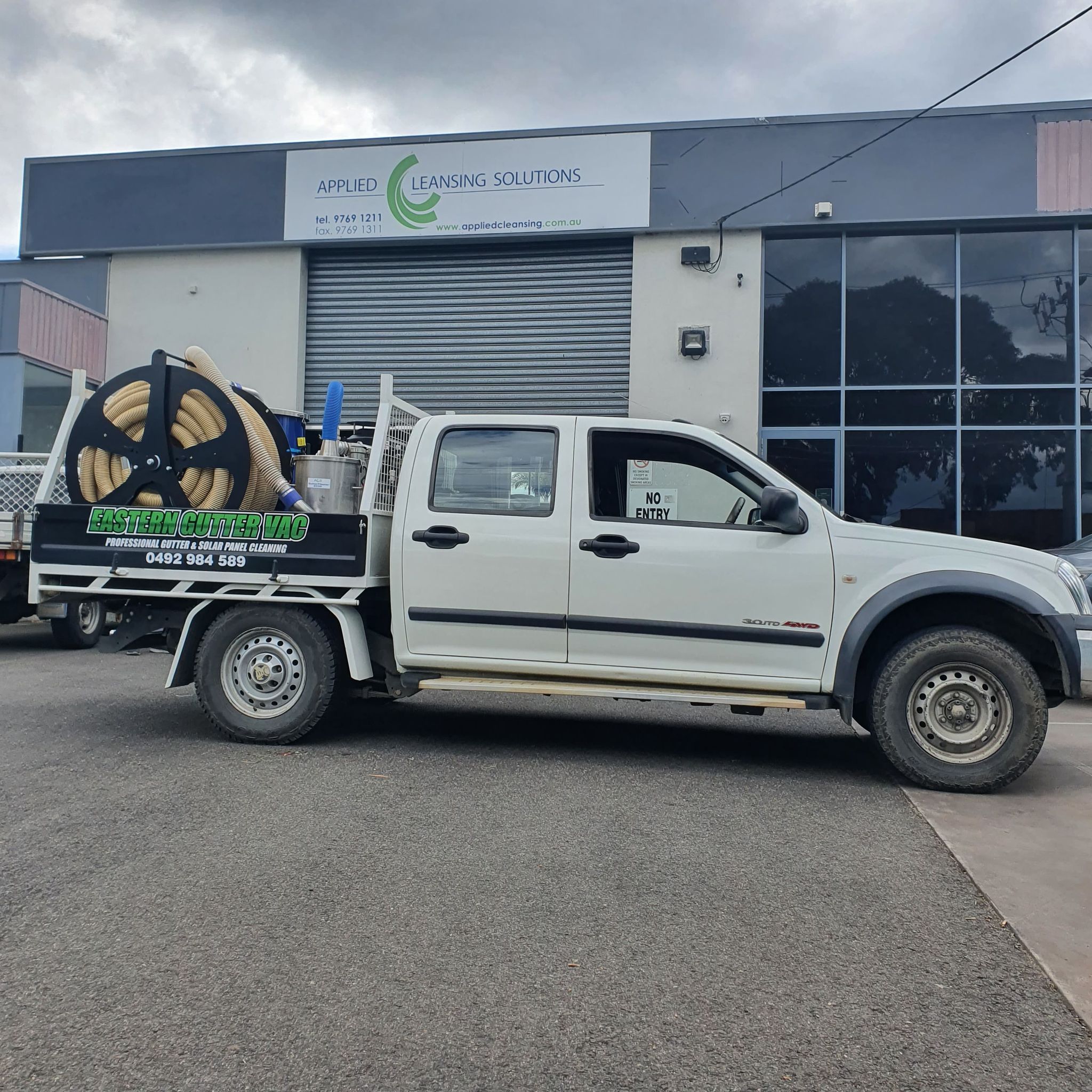 Professional durable stainless steel gutter vacuum platform